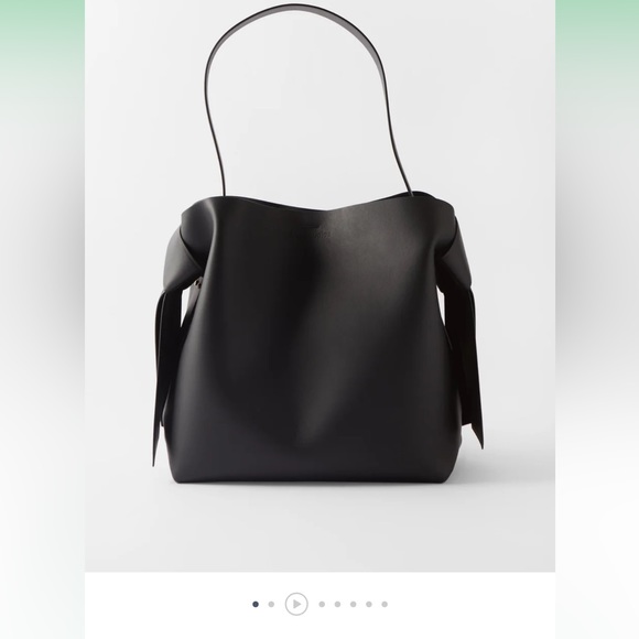 Acne Studios | Bags | Acne Musubi Medium Leather Shoulder Bag Nwot ...